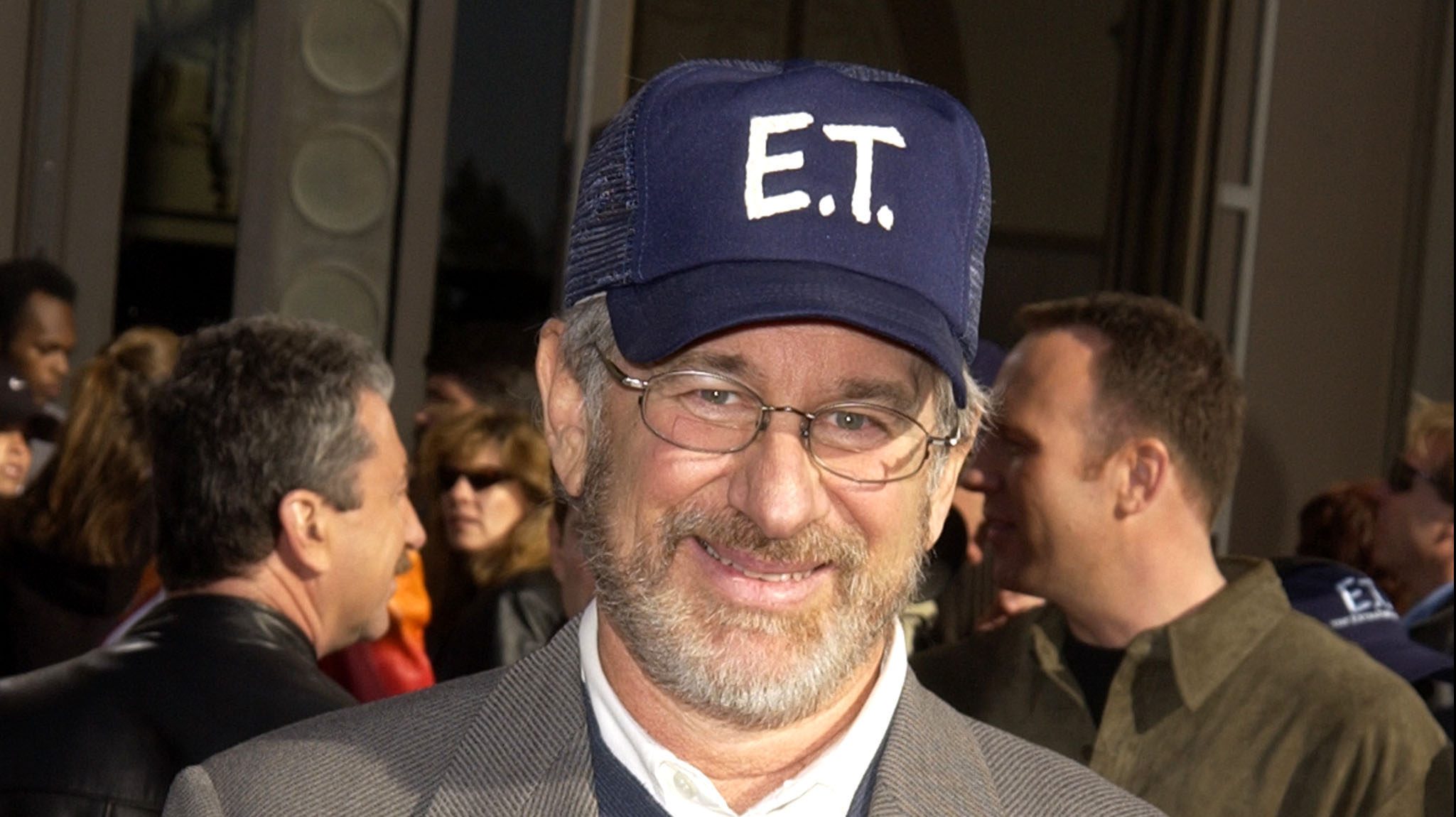 E.T.’s new home? Mechanical alien model from Spielberg film is up for ...
