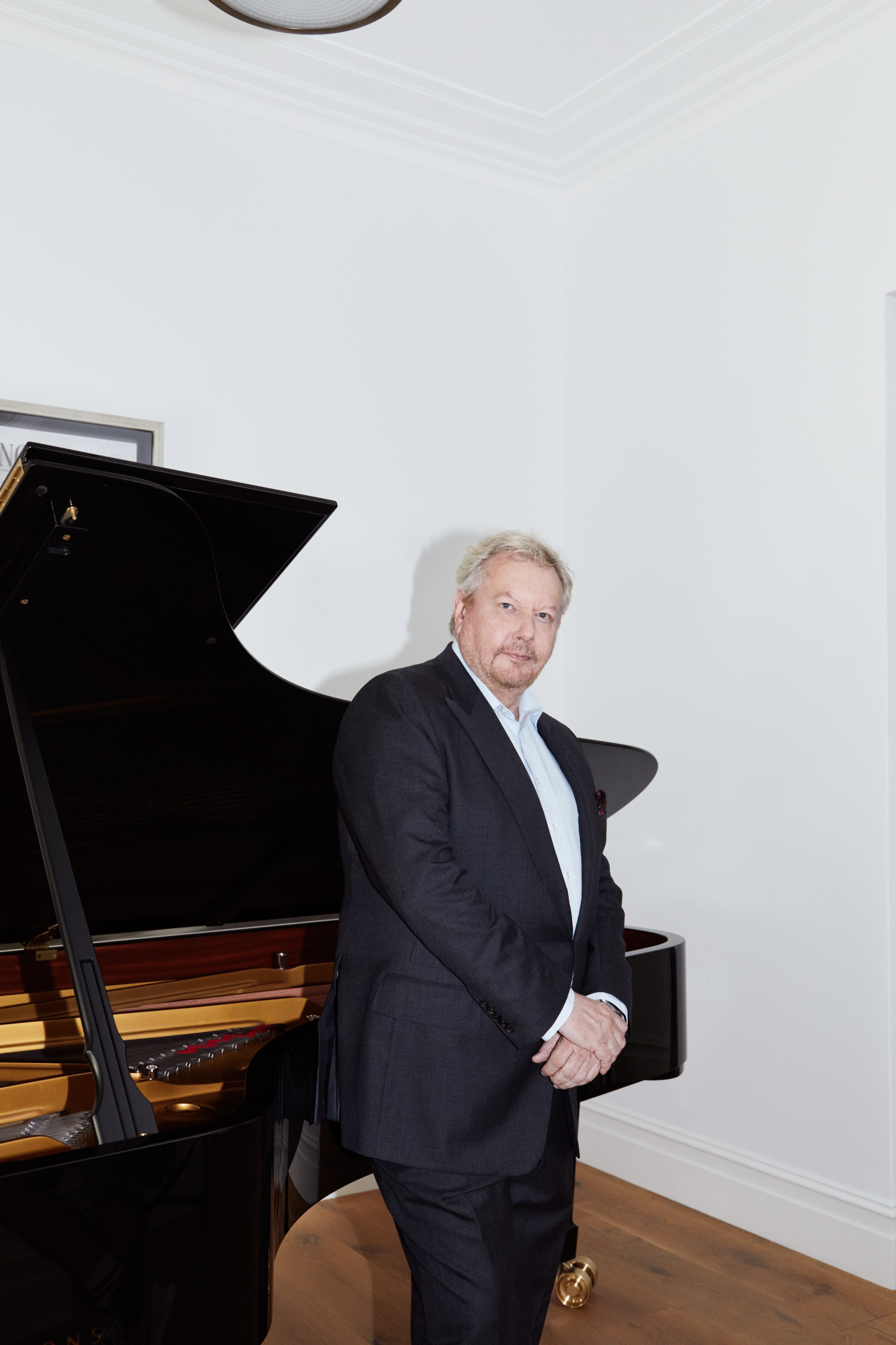 How Richard White went from mechanic to a $9.7 billion fortune