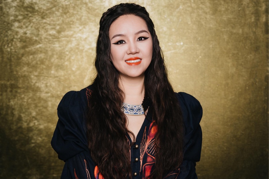 Miao Fang: Empowering Asian Women Through Spiritual Growth and Philanthropy