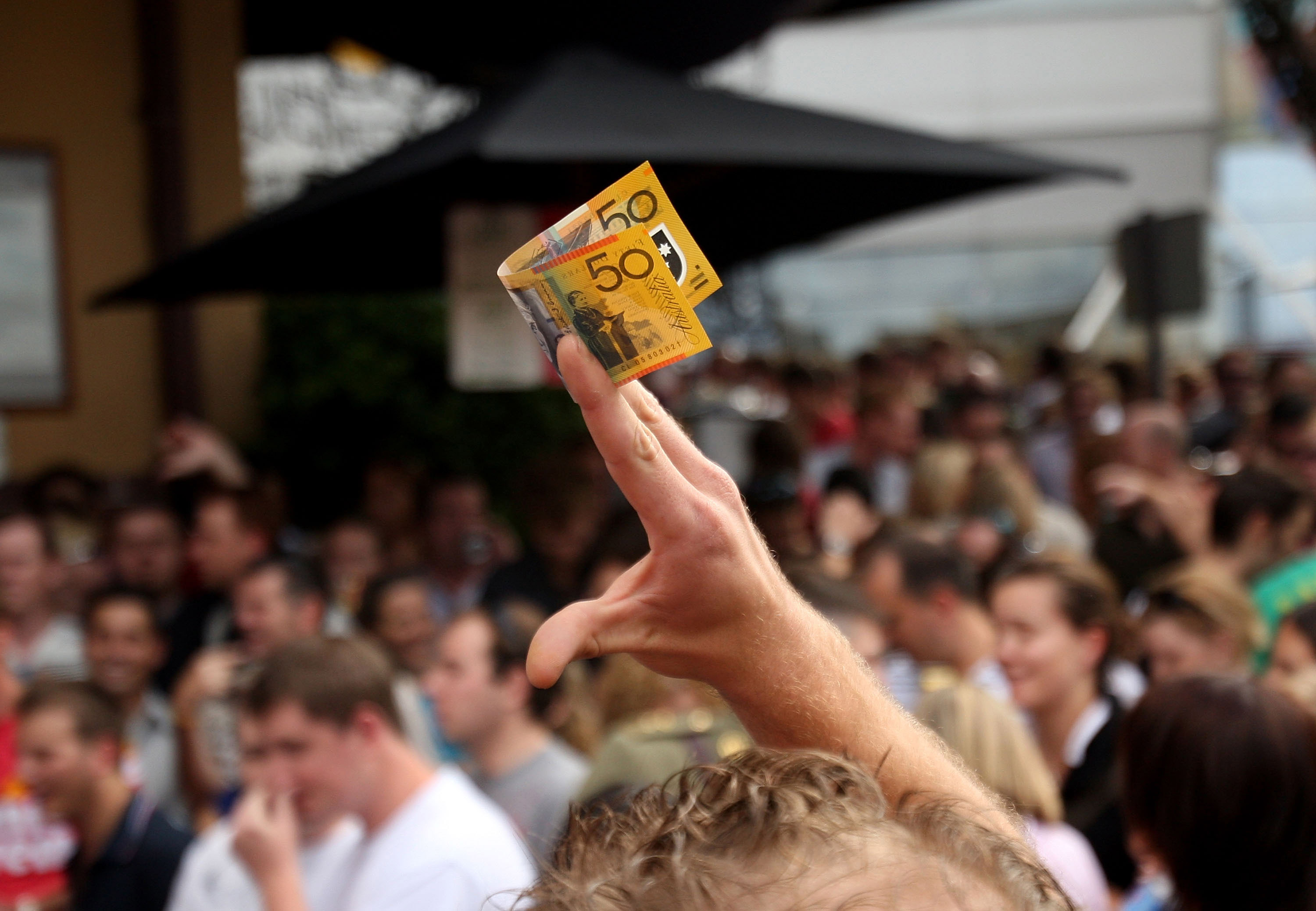 Two-up rules: Australia's Anzac Day tradition explained