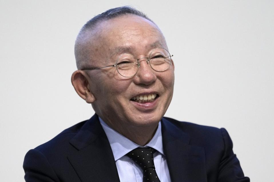 Uniqlo billionaire Tadashi Yanai’s net worth hits a record high